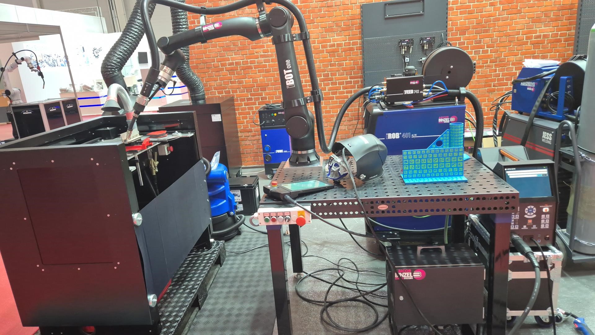 iBOTone® – the most intuitive, smart welding cobot of its time